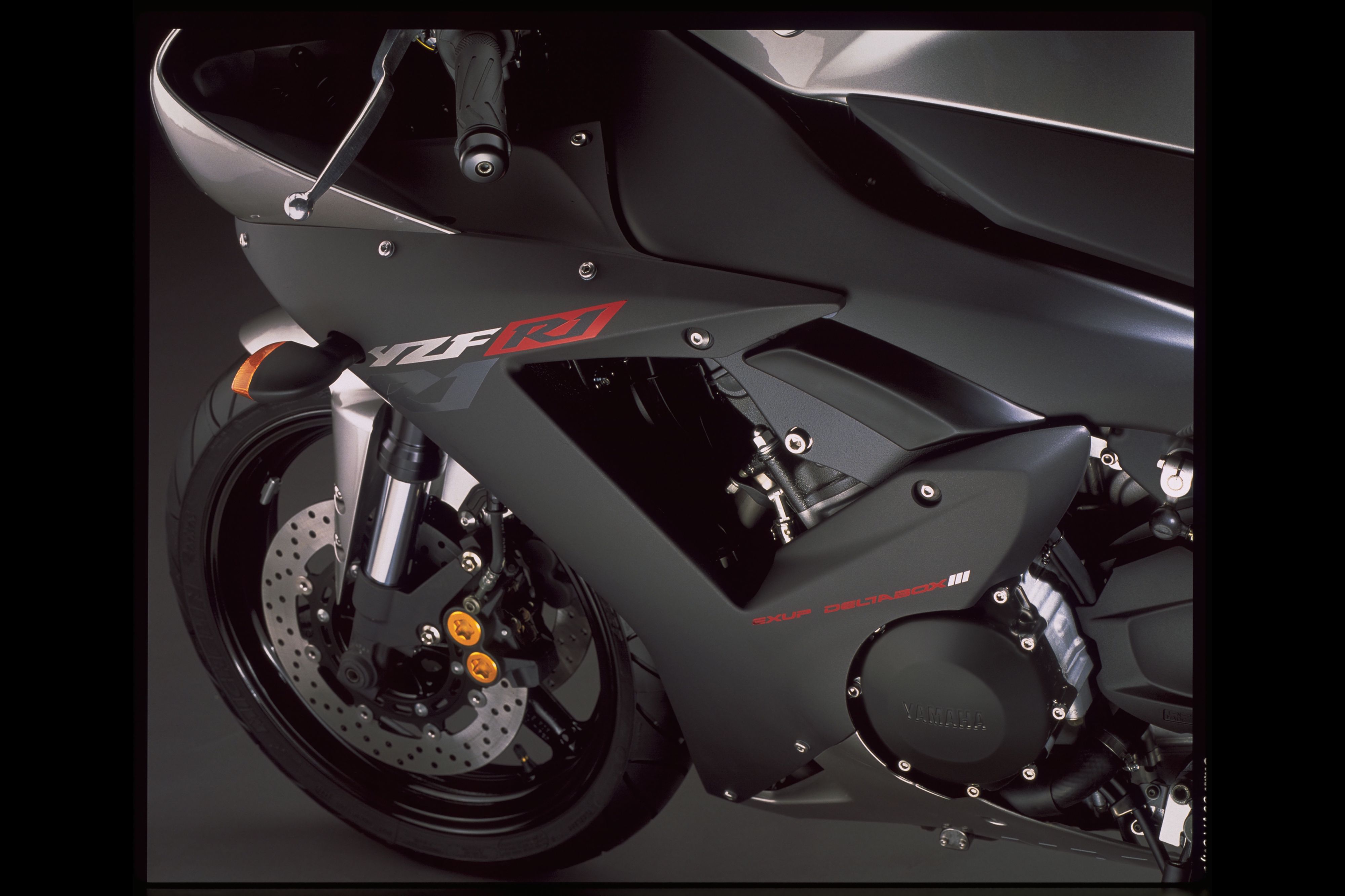 Iconic EU products - 2002 R1 - Yamaha Motor