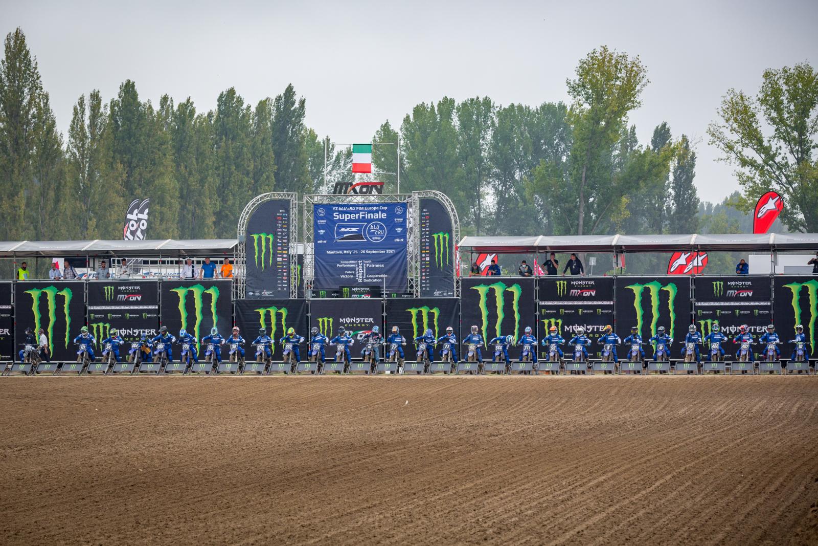 YZ bLU cRU - Yamaha Motor