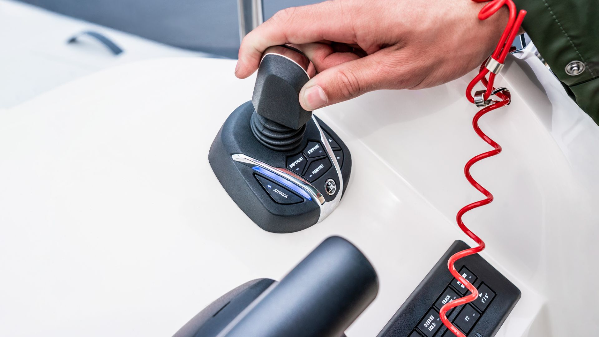 Helm Master EX - Single Engine Joystick maneuvering - Yamaha Motor