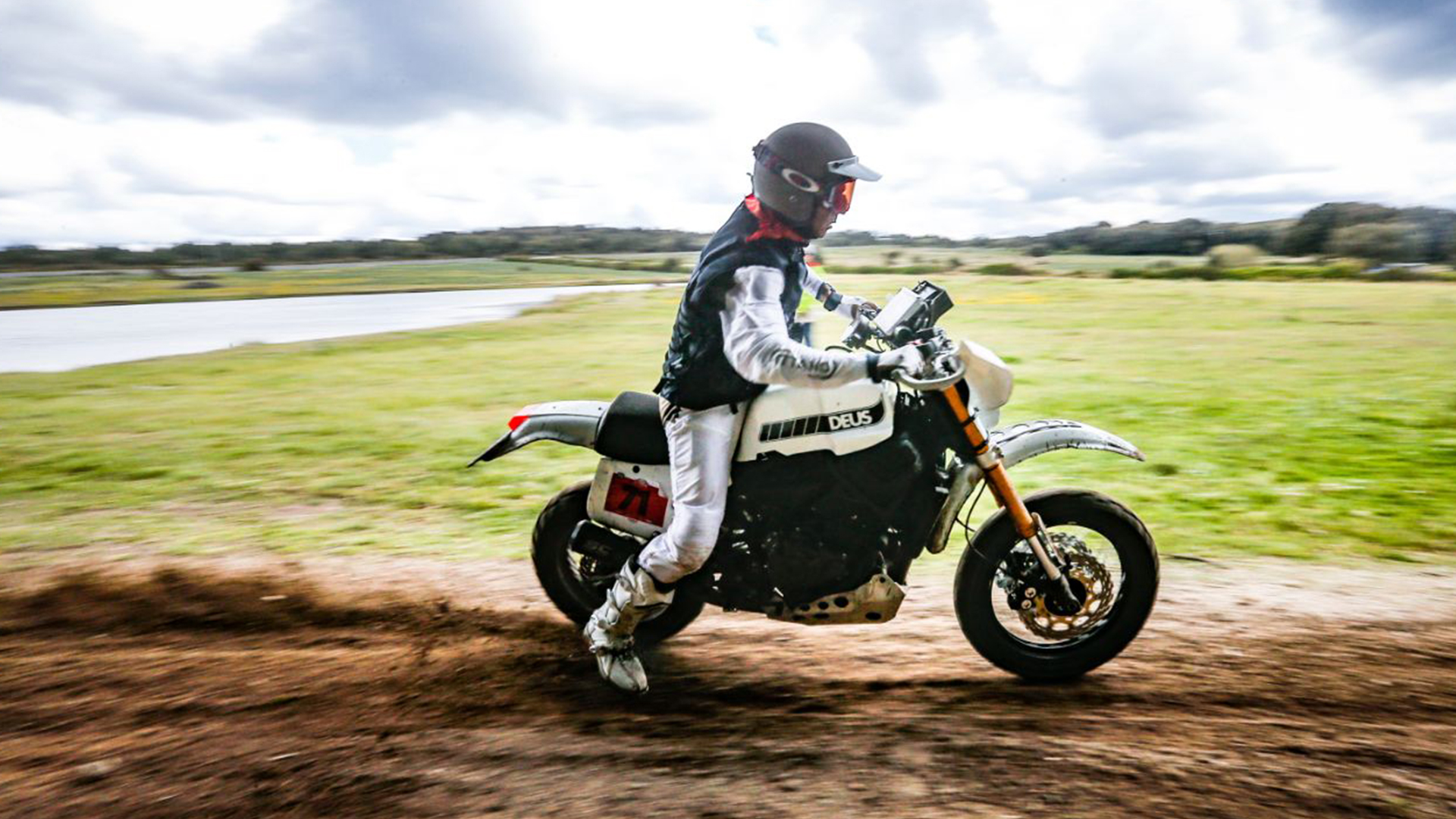 Yamaha and Deus Collaboration Reveals The Swank Rally 700 and more ...