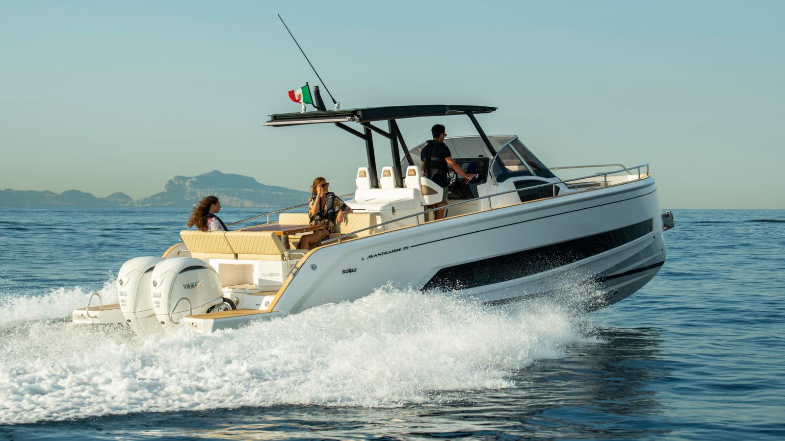 Yamaha Motor Europe forges a new 5-year outboard engine supply ...