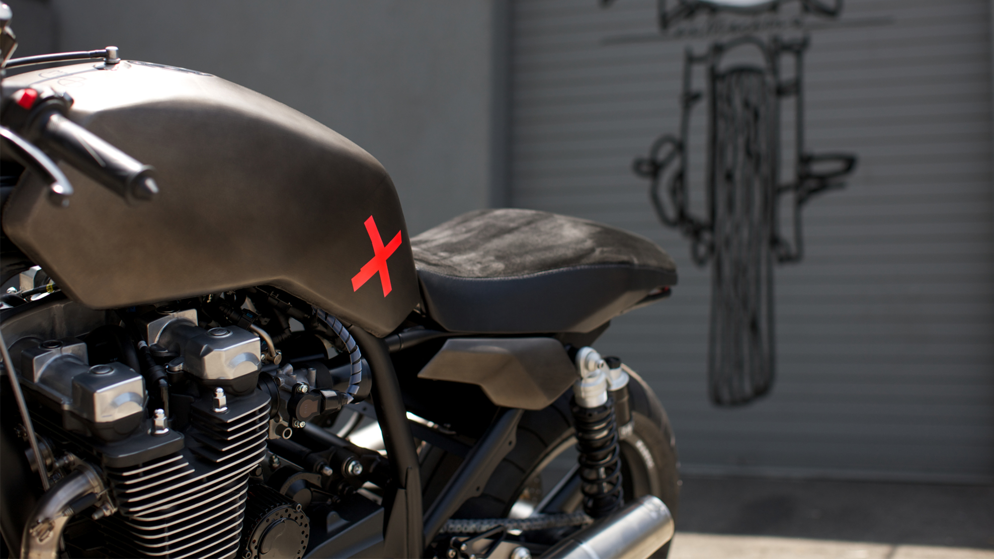 Name Yamaha Deus Yamaha Unveils The Swank Rally 700 Bike Build By Deus