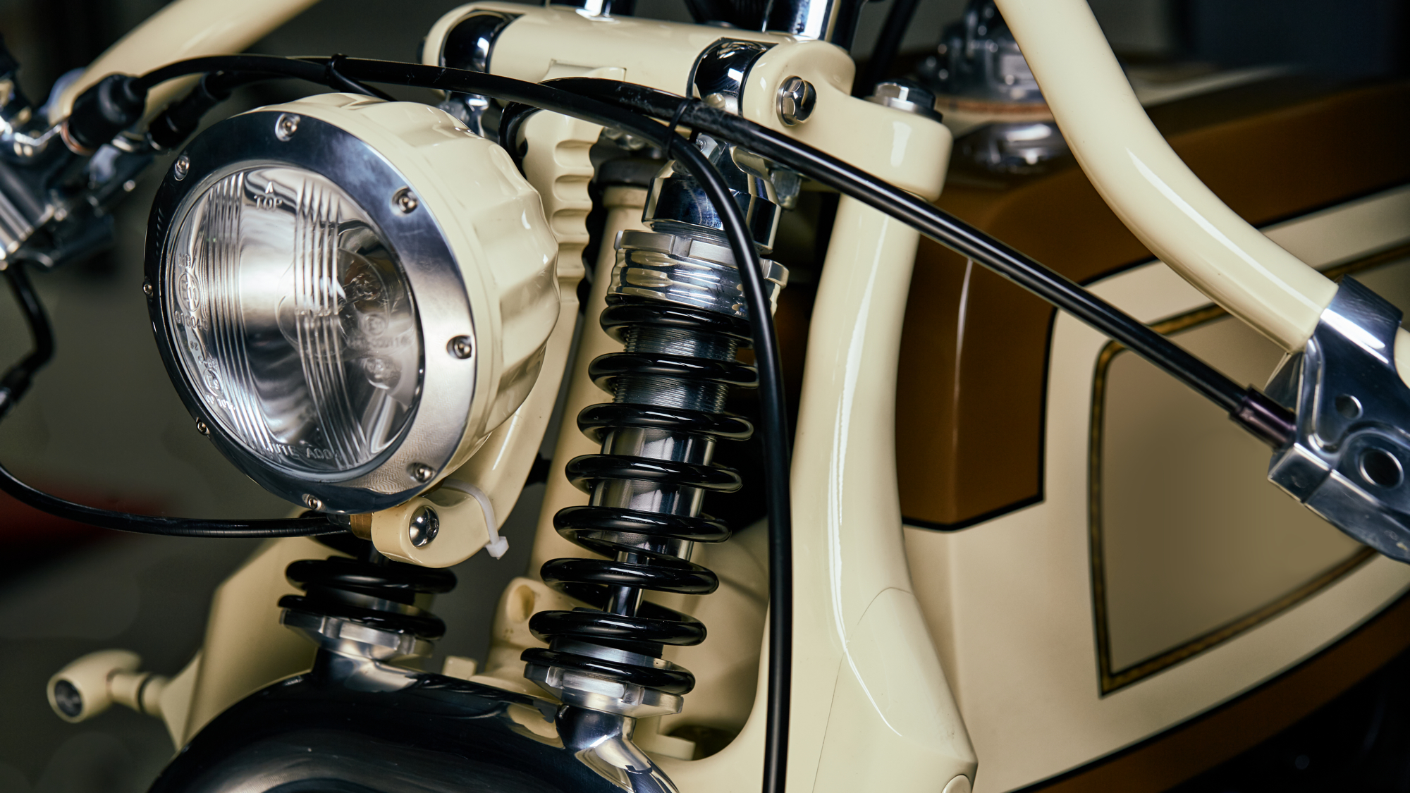 Yard Built XV950 ‘Playa del Rey’ by Matt Black Custom Designs - Yamaha Motor