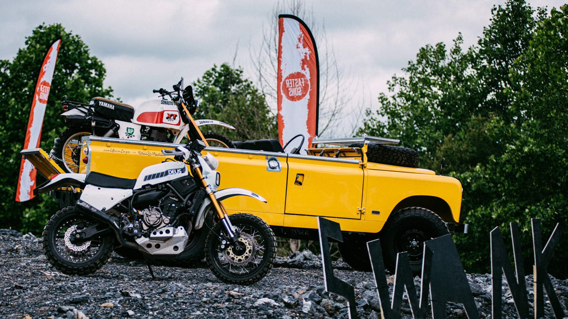 XSR700 | Yard Built | Moto Custom 700cc - Yamaha Motor