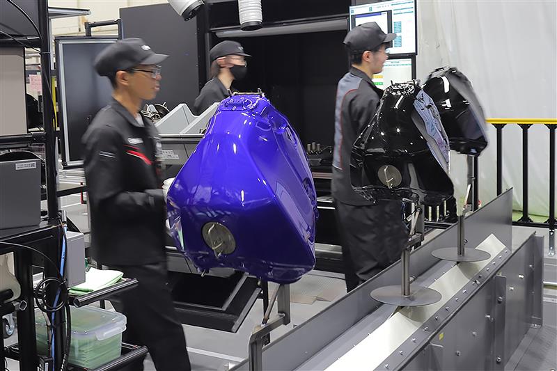 Yamaha Motor launches motorcycle industry's first carbon-neutral paint ...