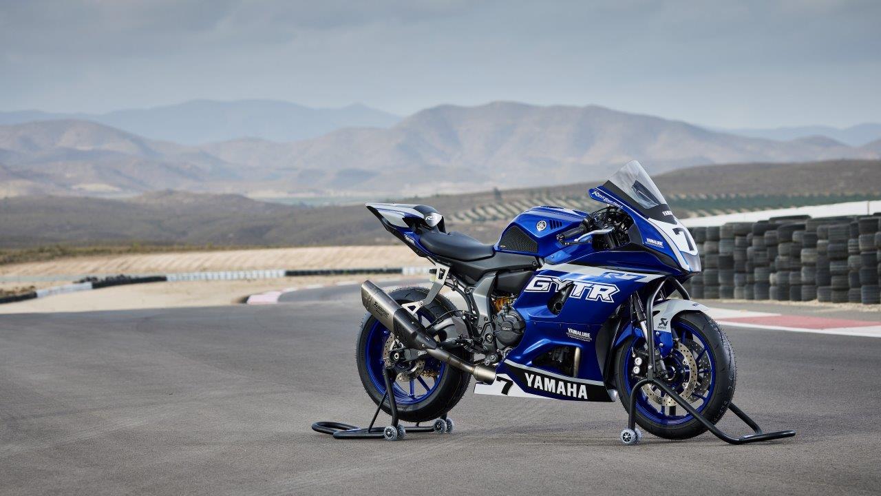 R7 Cup - Yamaha Motor