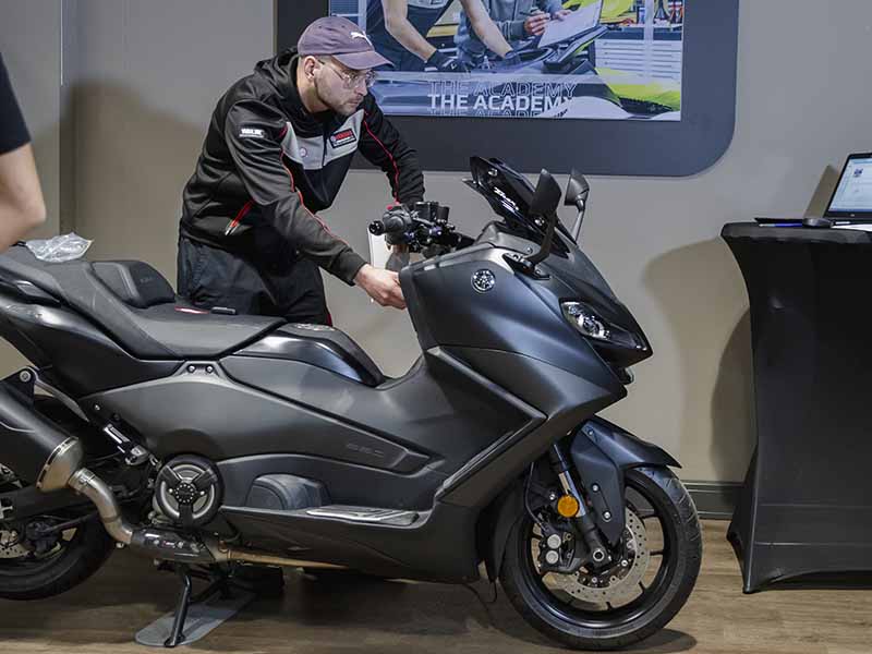 Johan Pereira, entre los tres mejores técnicos Yamaha de Europa ...
