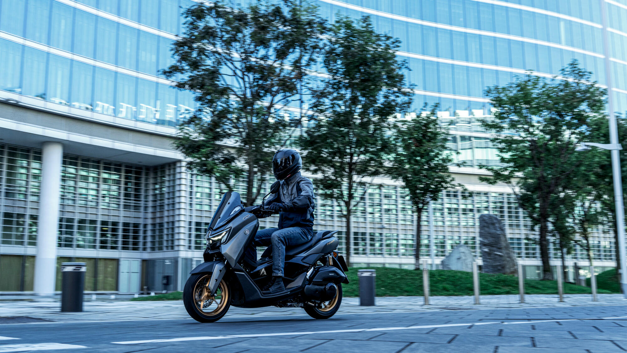 Scooter Clothing & Riding Gear collection - Yamaha Motor