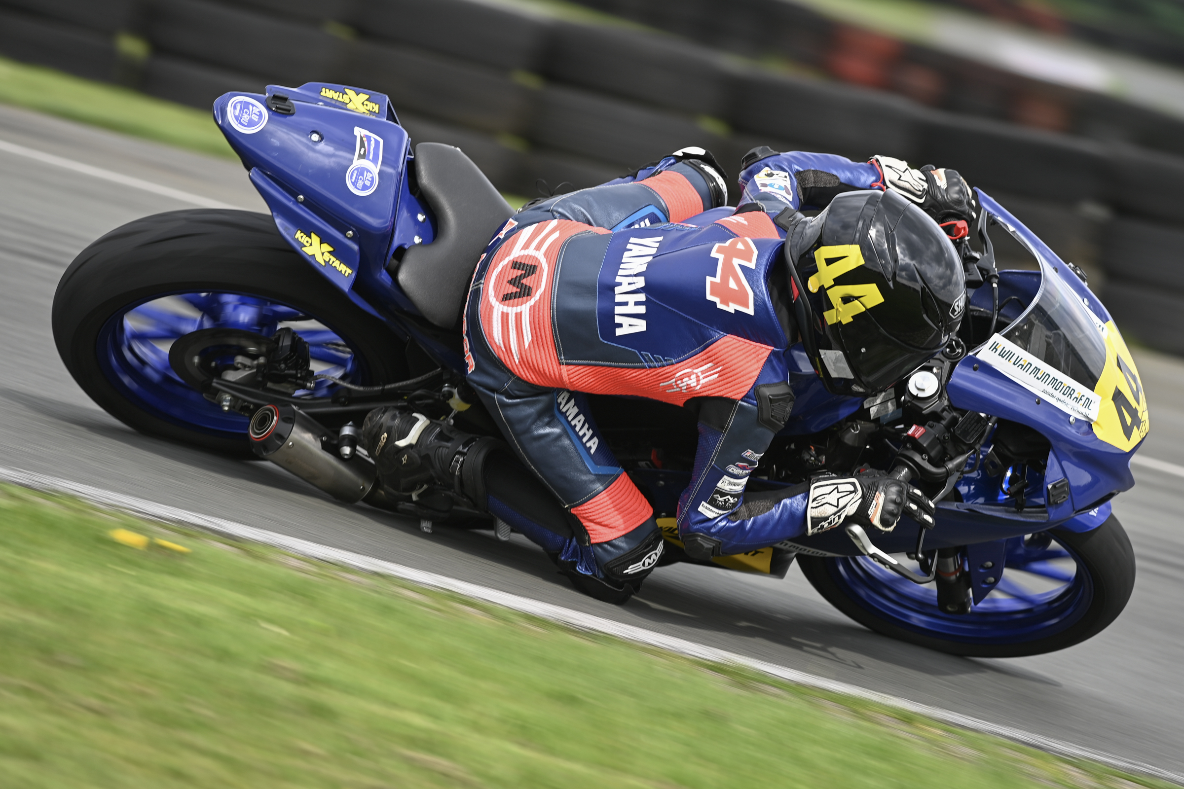 Matthew Luisman oppermachtig bij seizoensopener Yamaha R125 Cup ...