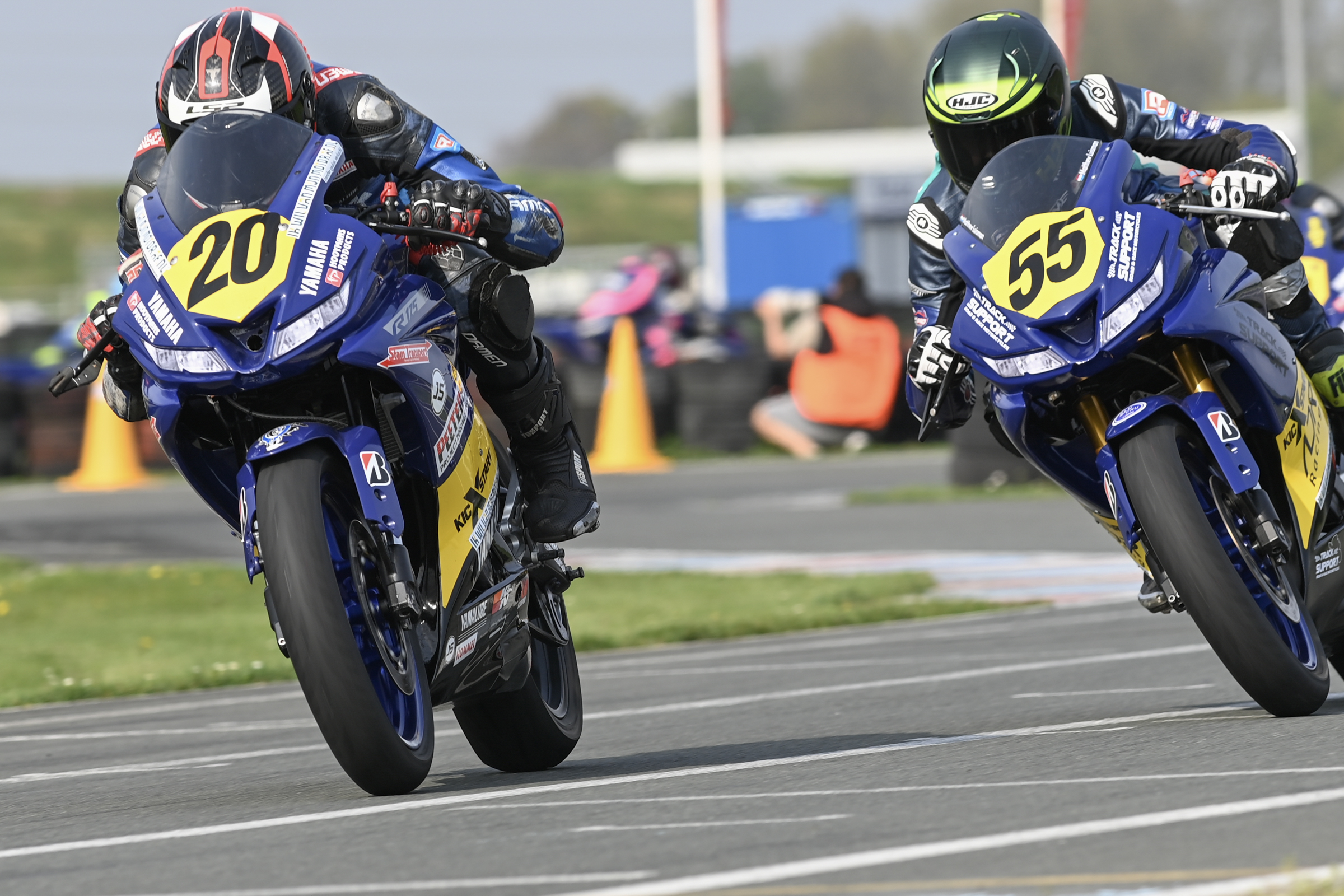 Matthew Luisman oppermachtig bij seizoensopener Yamaha R125 Cup ...