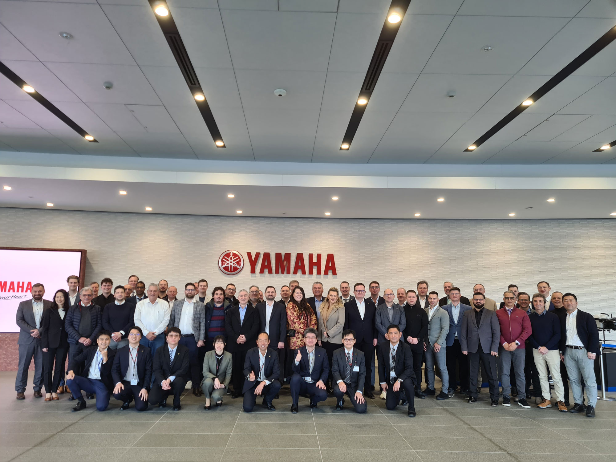 Yamaha Robotics SMT Section distributor meeting goes to Japan - Yamaha ...