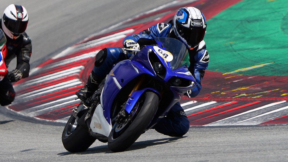 R1 RACE | Supersport Motorcykel | 1000cc | 2025 | Yamaha Motor