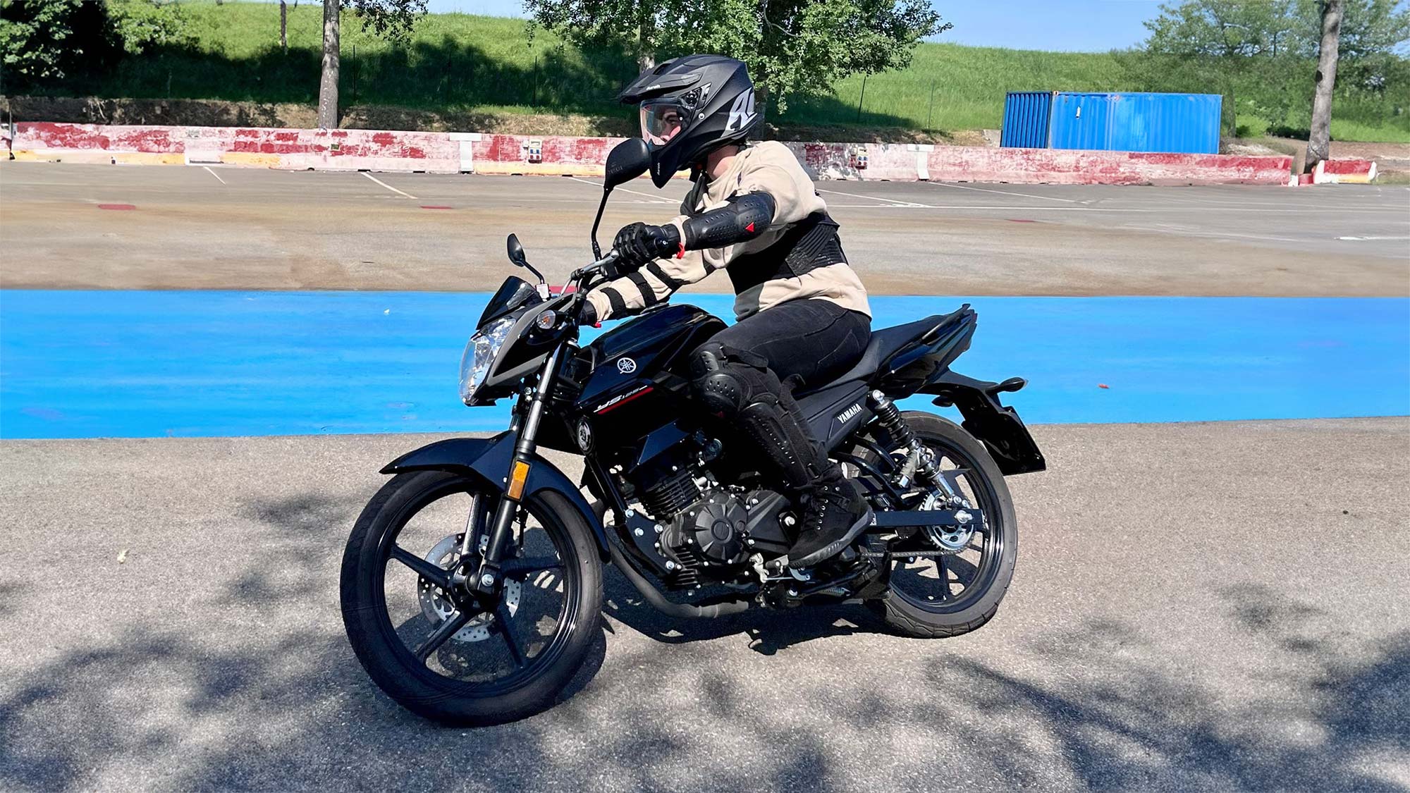 XSR125 - Motorcycles - Yamaha Motor