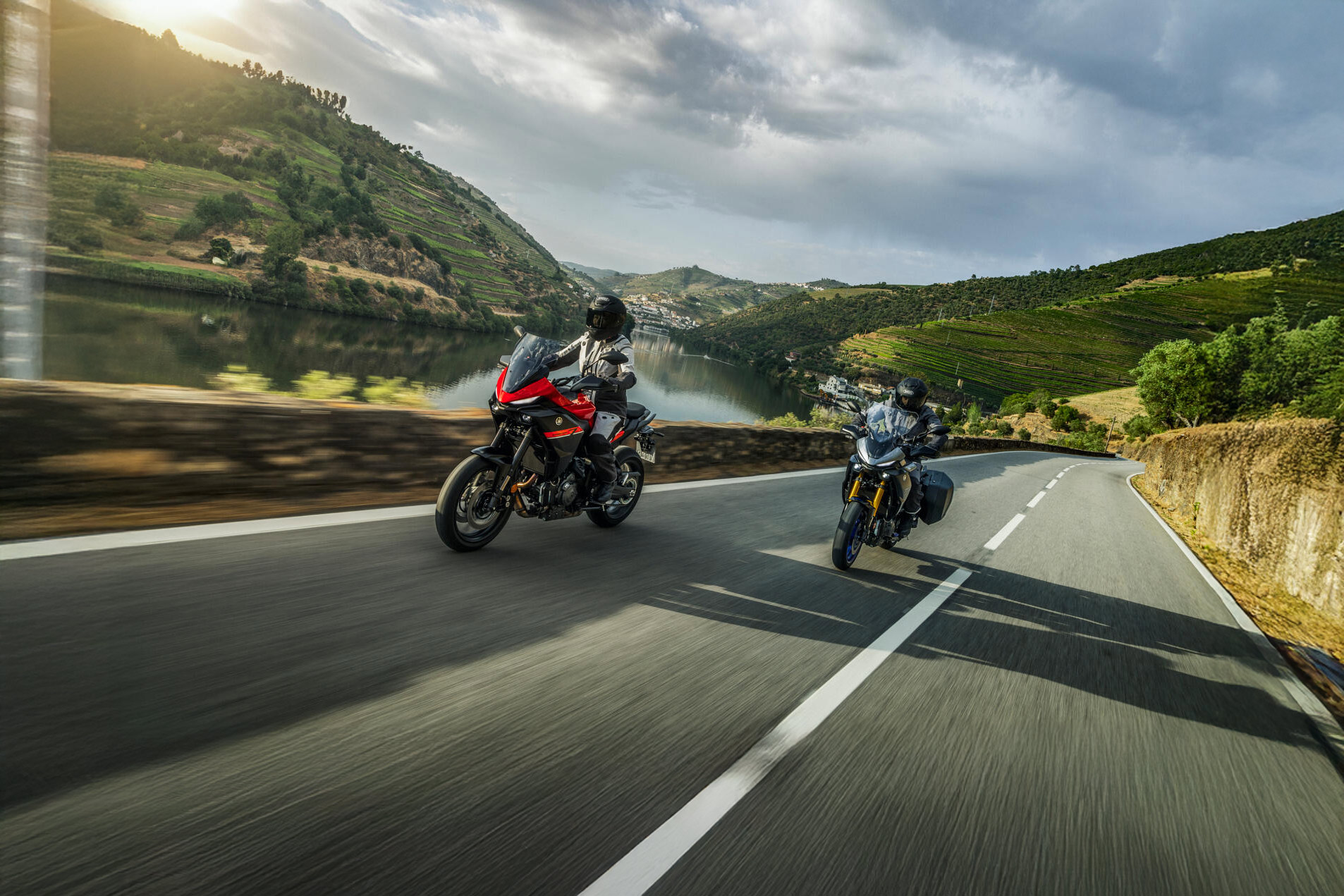 Yamaha TRACER 7 and TRACER 7 GT Y-AMT - Yamaha Motor