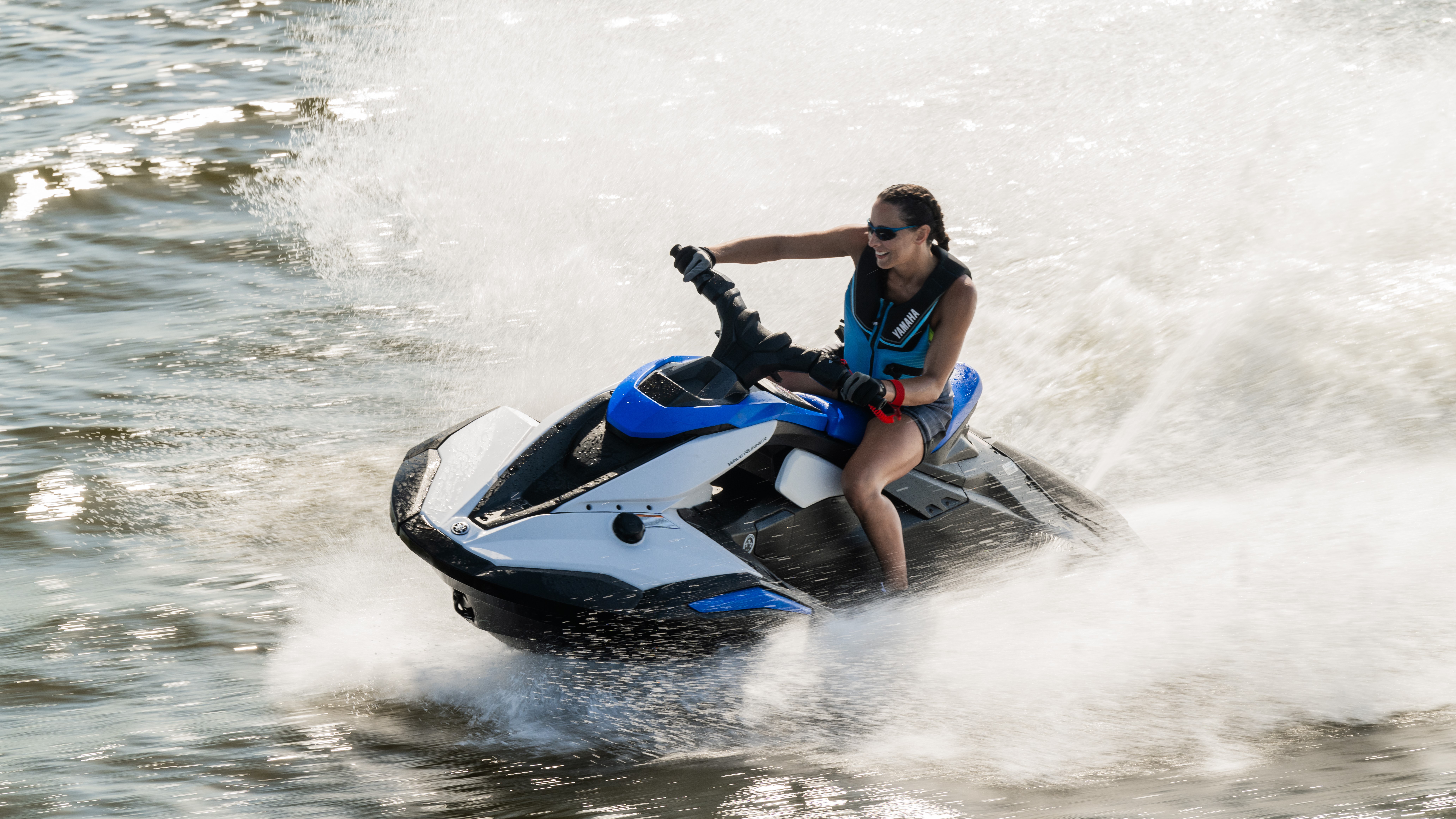 2025 Yamaha WaveRunners | Personal Watercraft with Integrated Yamaha ...