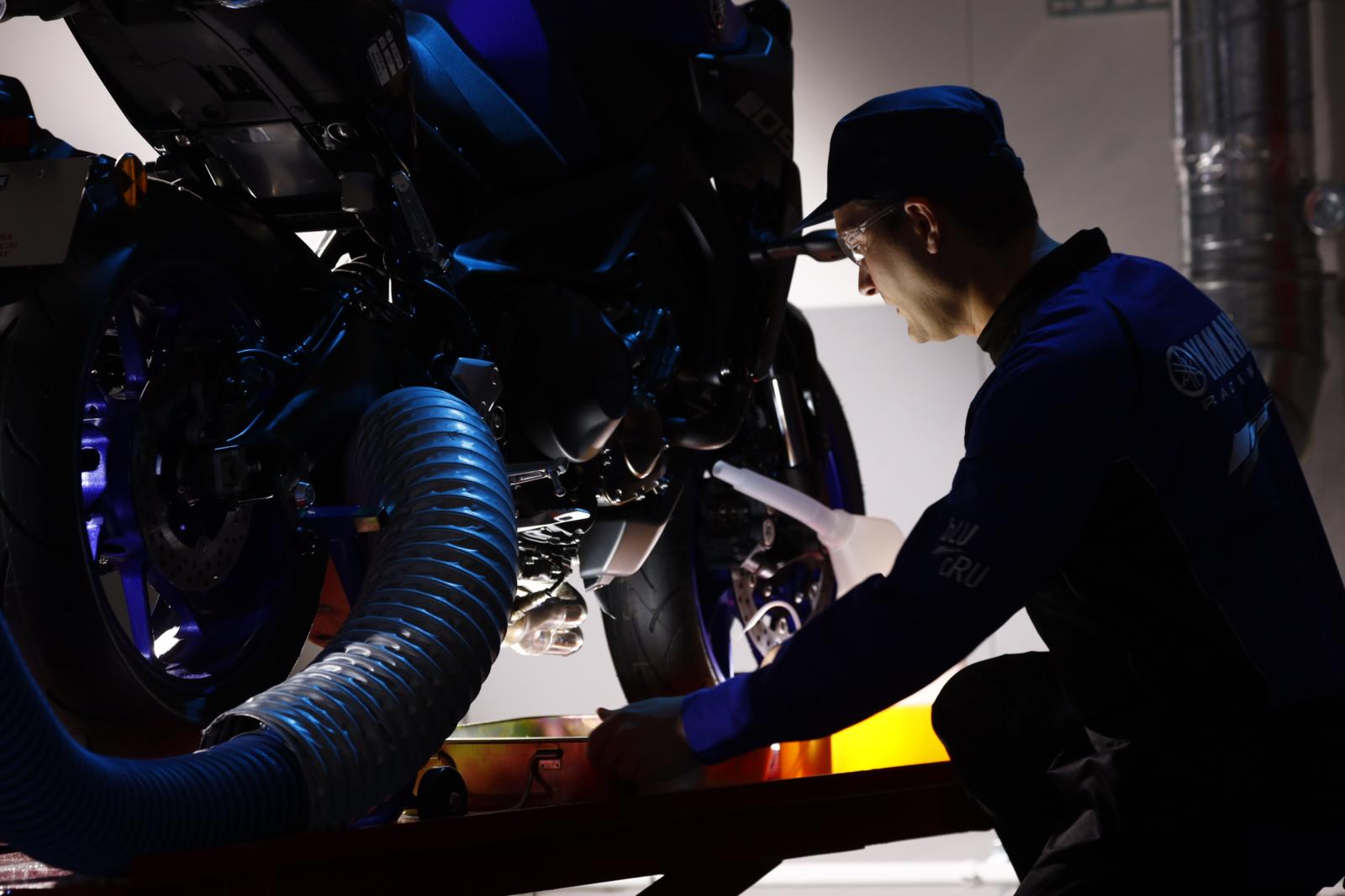 Oils and lubricants - Yamaha Motor